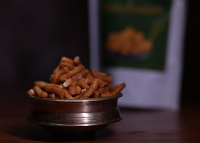 Manoharam - Aacharam